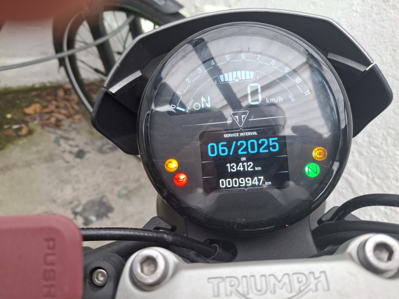 Service mileage indicator countdown - Maintenance and Servicing - Trident 660